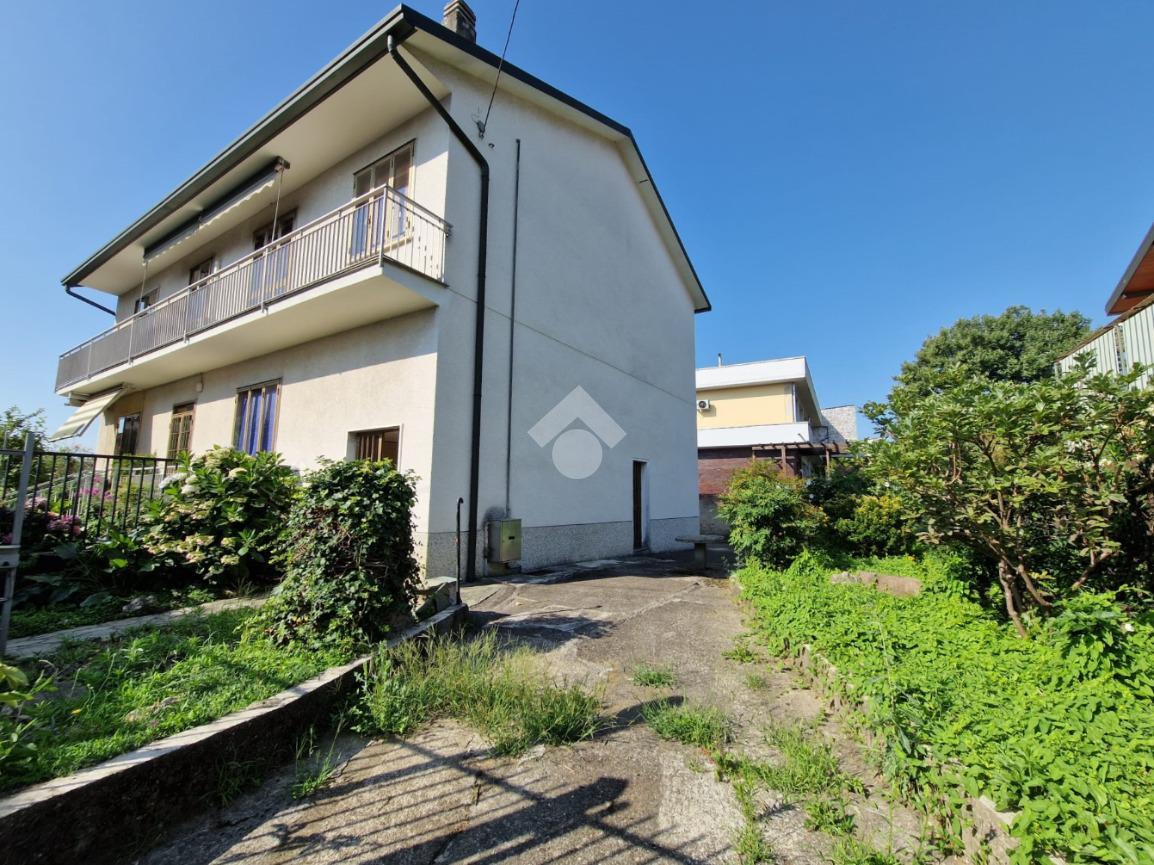 Villa in vendita a Limbiate
