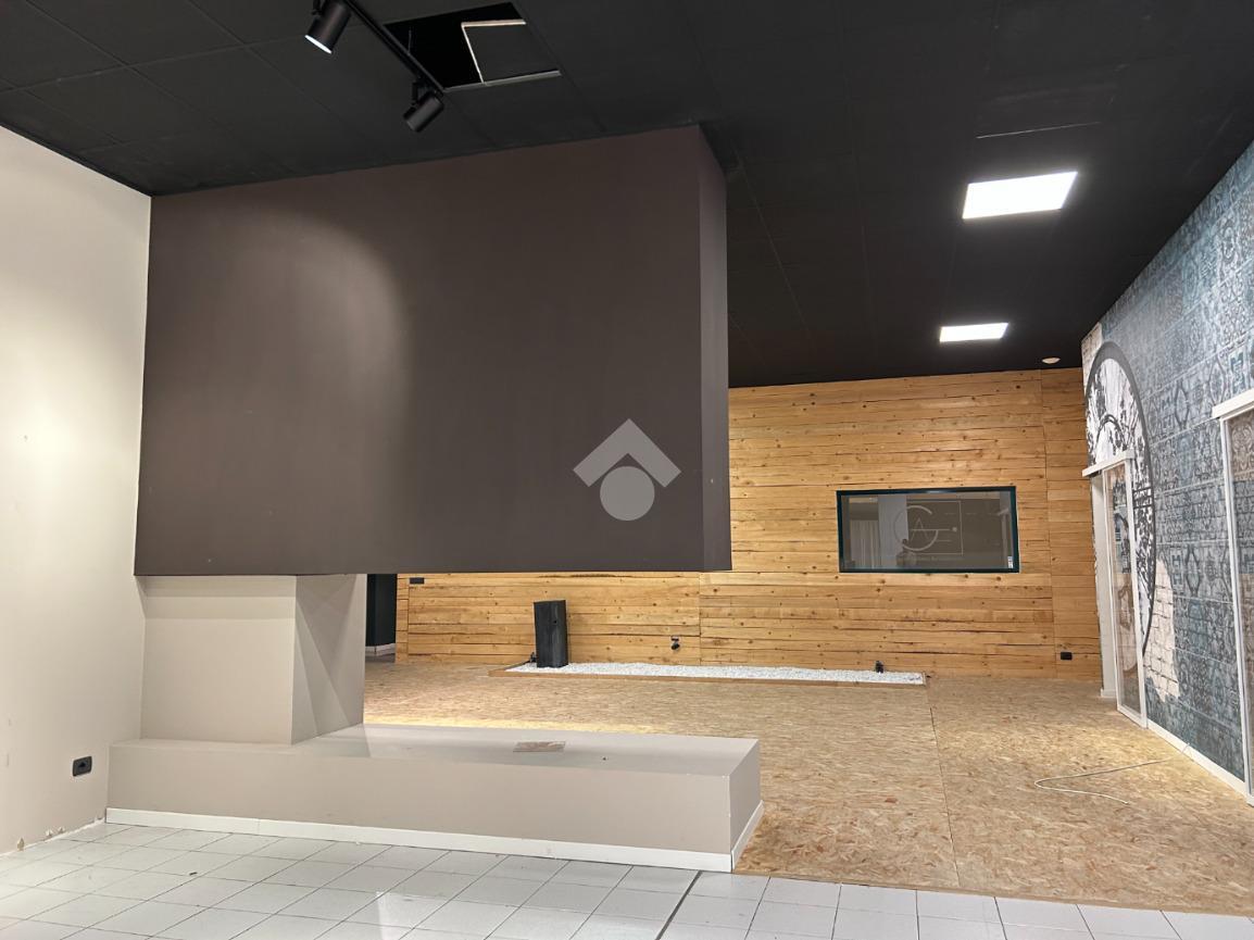 Ufficio in affitto a San Giovanni Lupatoto