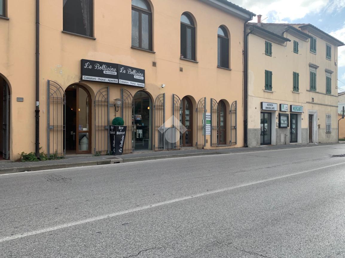 Box in vendita a Cascina