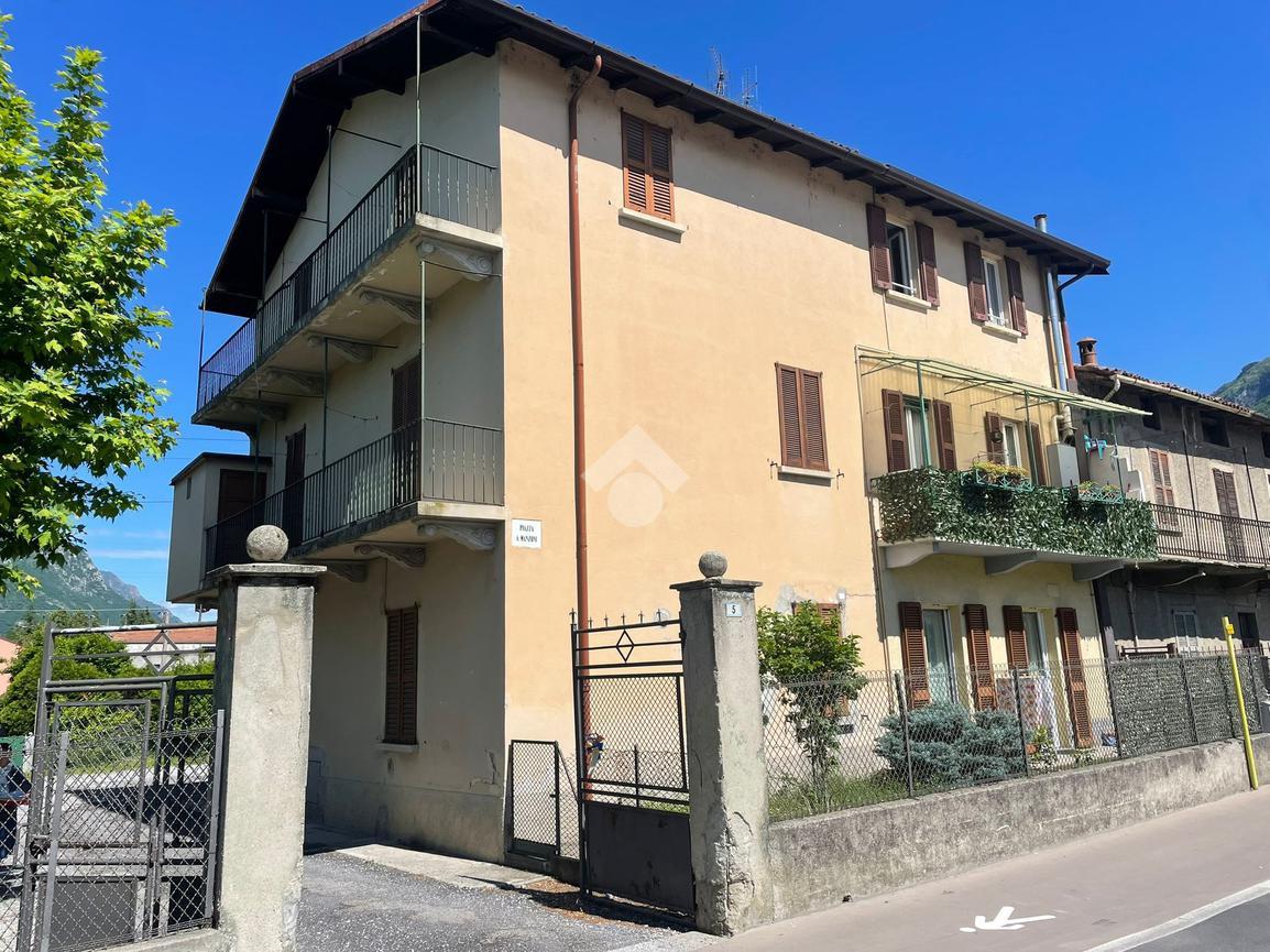 Casa indipendente in vendita a Vercurago