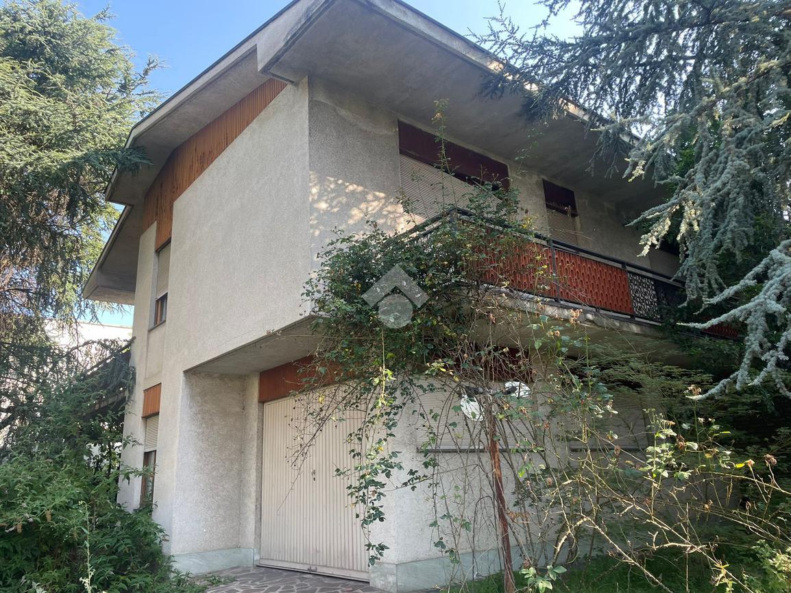 Villa in vendita a Vercurago