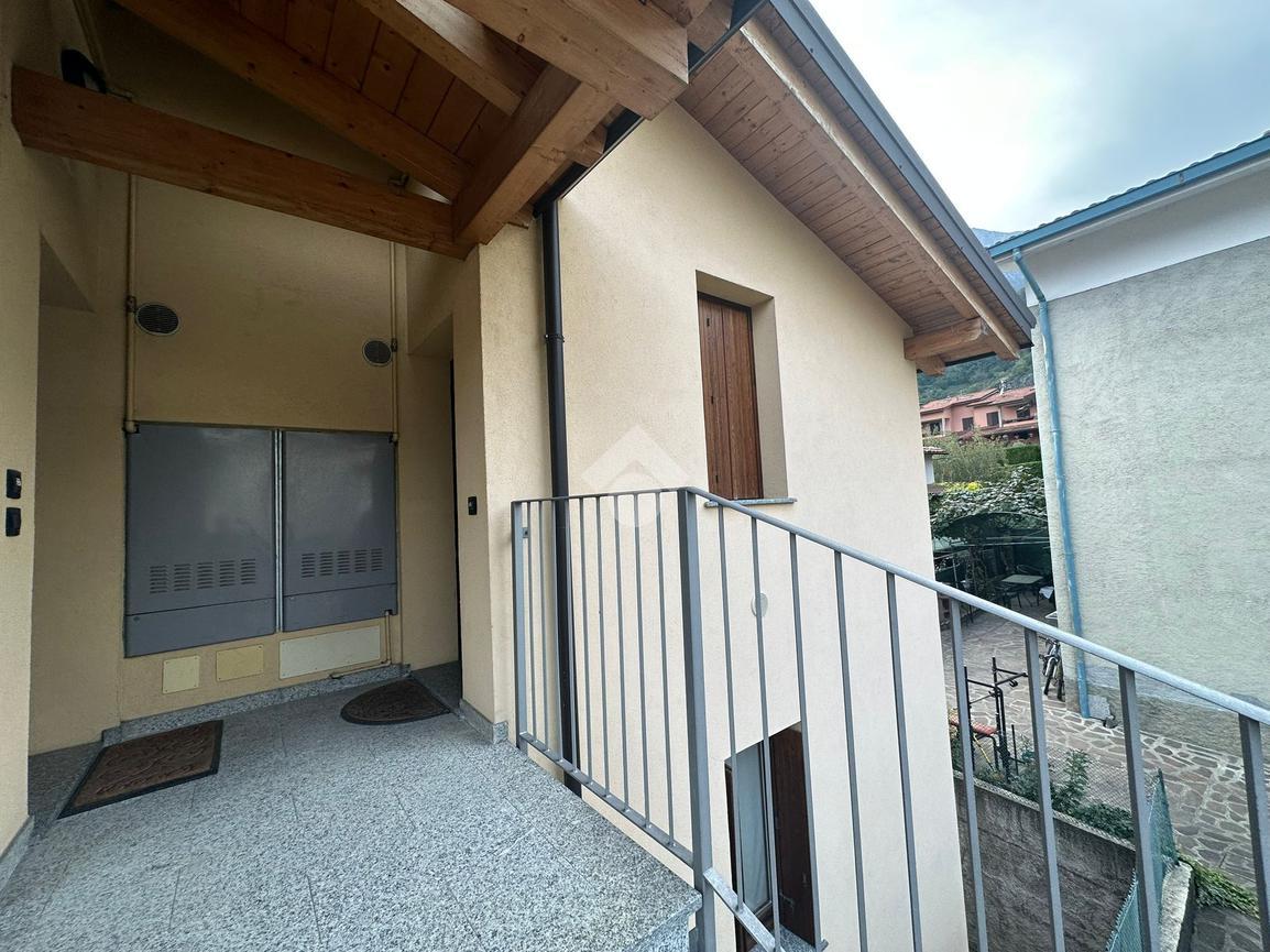 Appartamento in vendita a Valmadrera