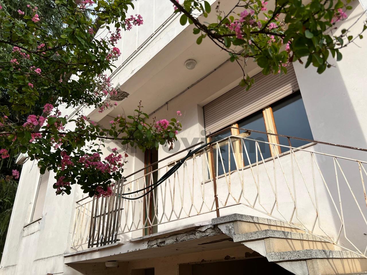 Casa indipendente in vendita a Cesena