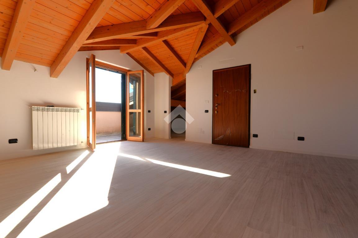 Appartamento in vendita a Comazzo