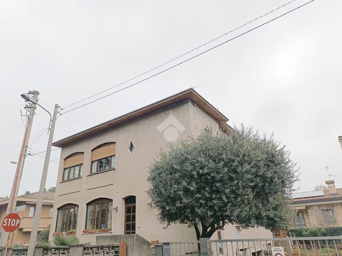 Appartamento in vendita a Barlassina