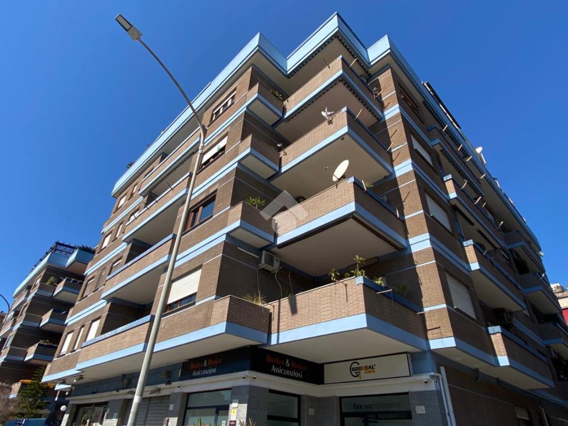 Box in vendita a Roma