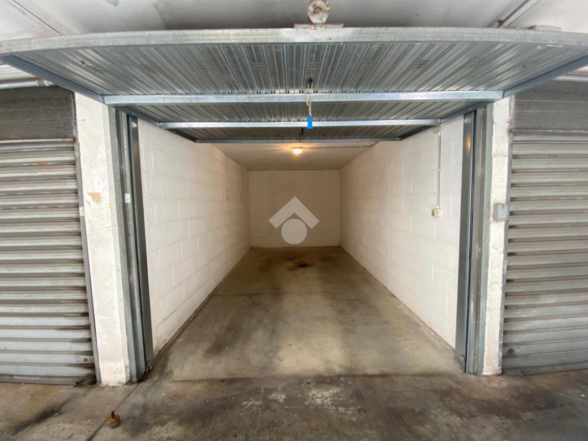 Box in vendita a Roma