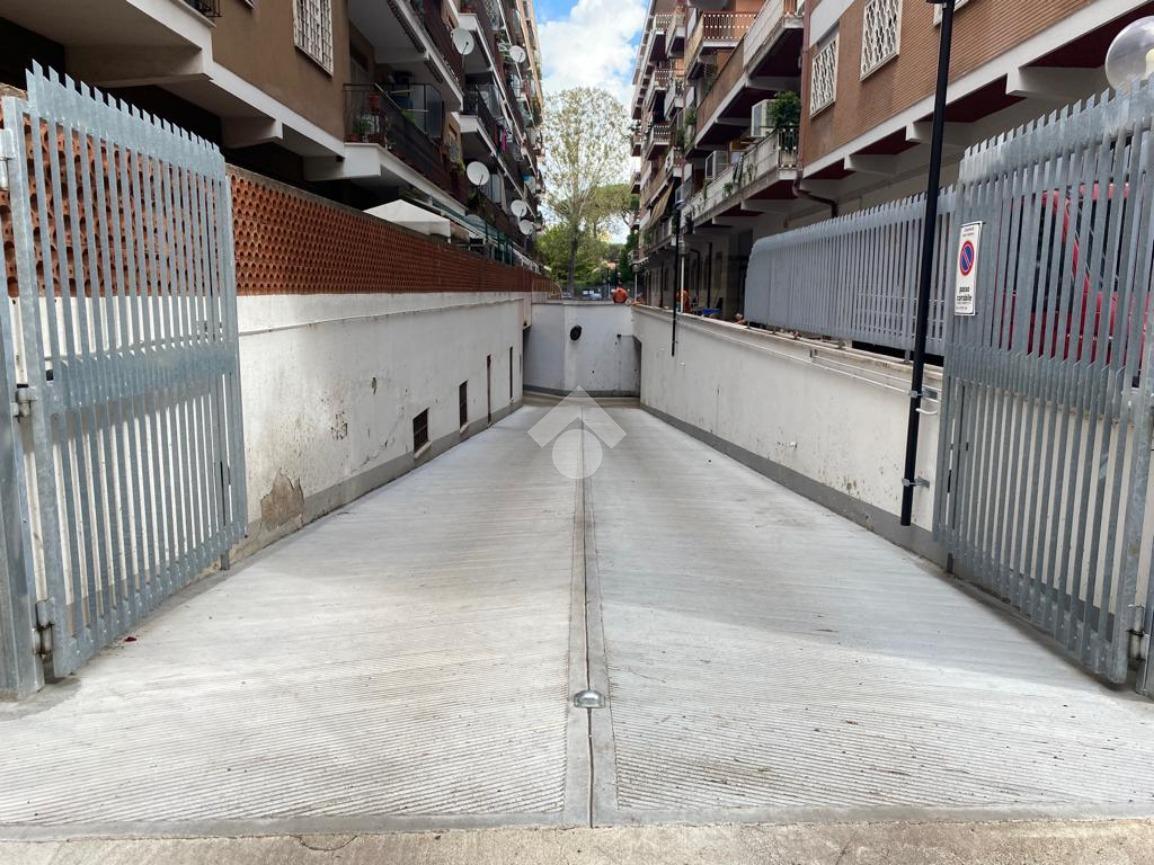 Box in vendita a Roma