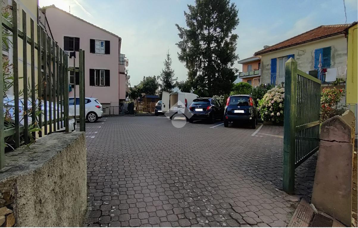 Box in vendita a Sestri Levante