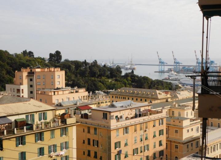 Appartamento in vendita a Genova