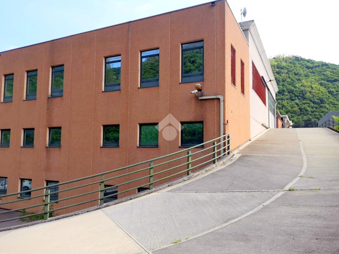 Capannone in vendita a Sarezzo