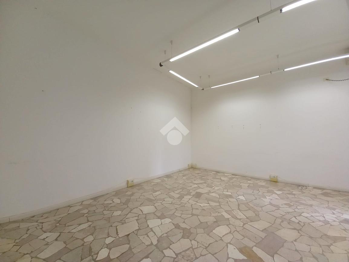 Ufficio in affitto a Brescia
