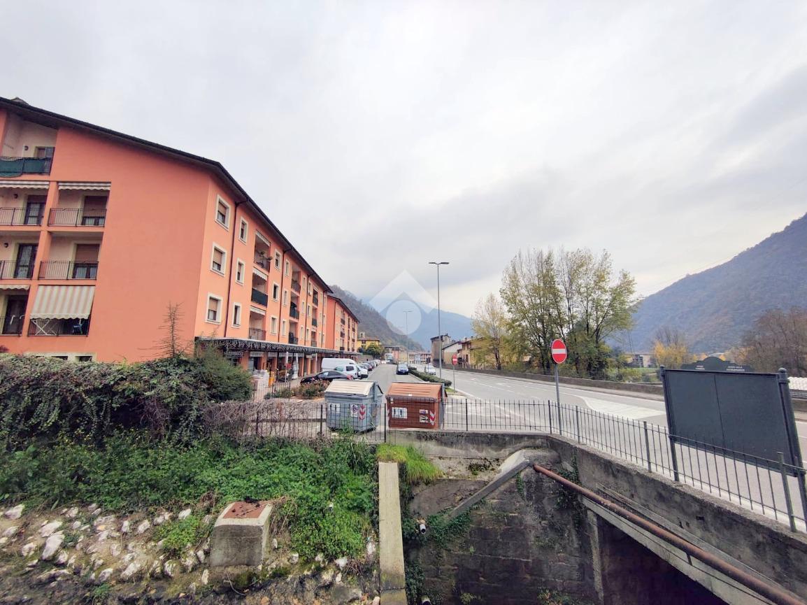 Negozio in affitto a Sarezzo