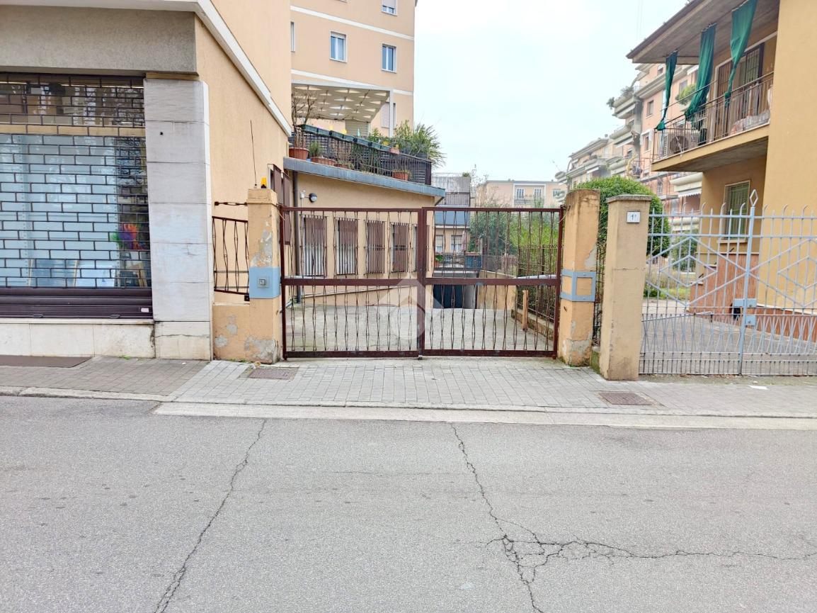 Magazzino in affitto a Brescia