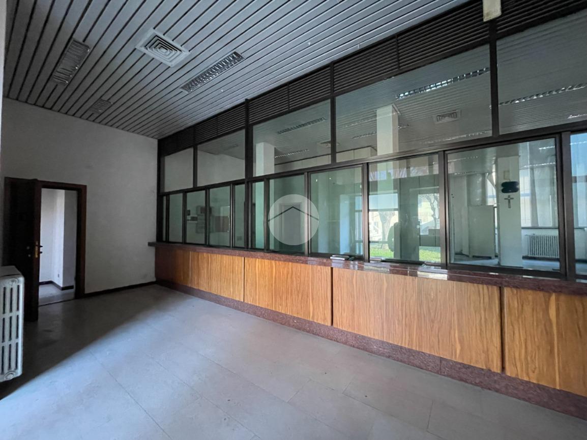 Negozio in vendita a Arluno