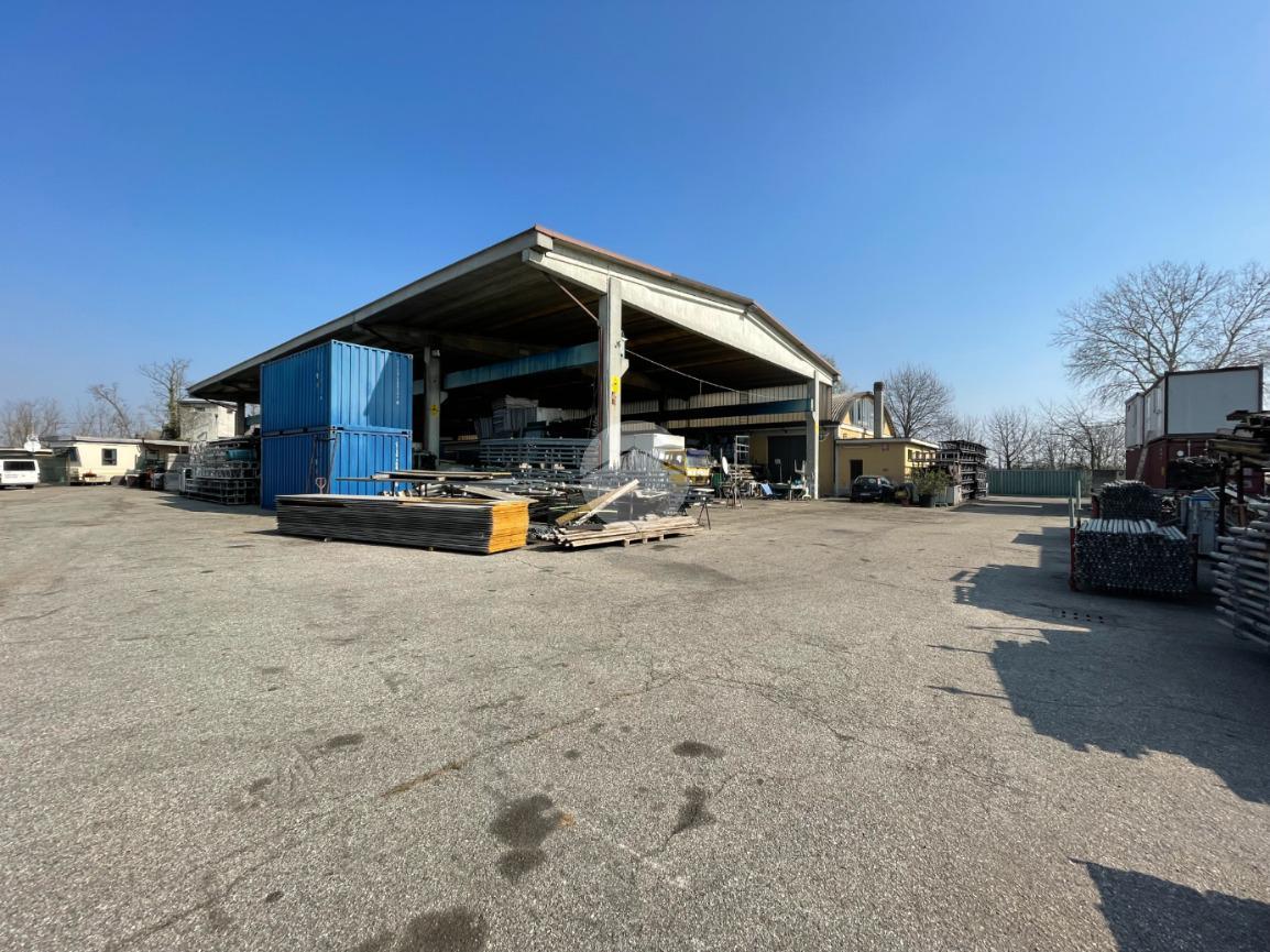 Capannone in affitto a Sedriano