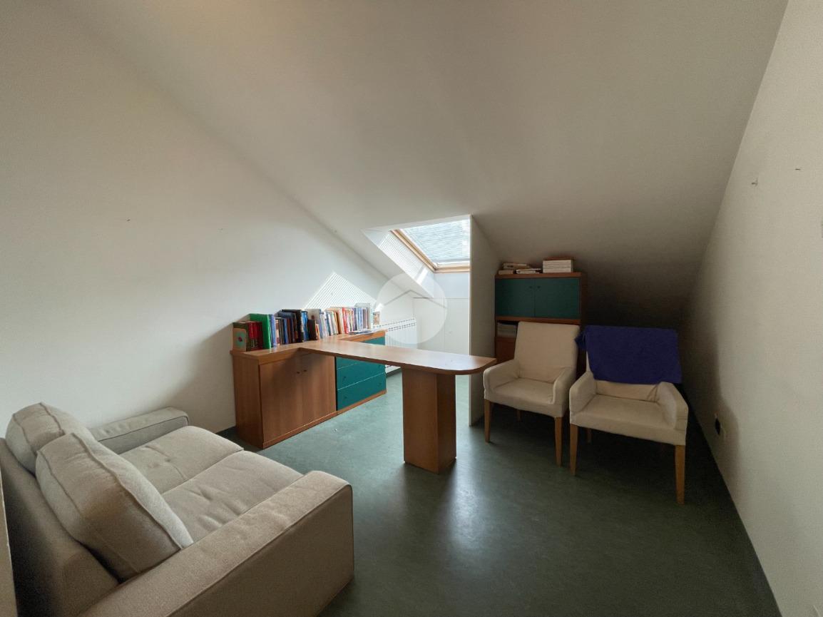 Ufficio in affitto a Magenta