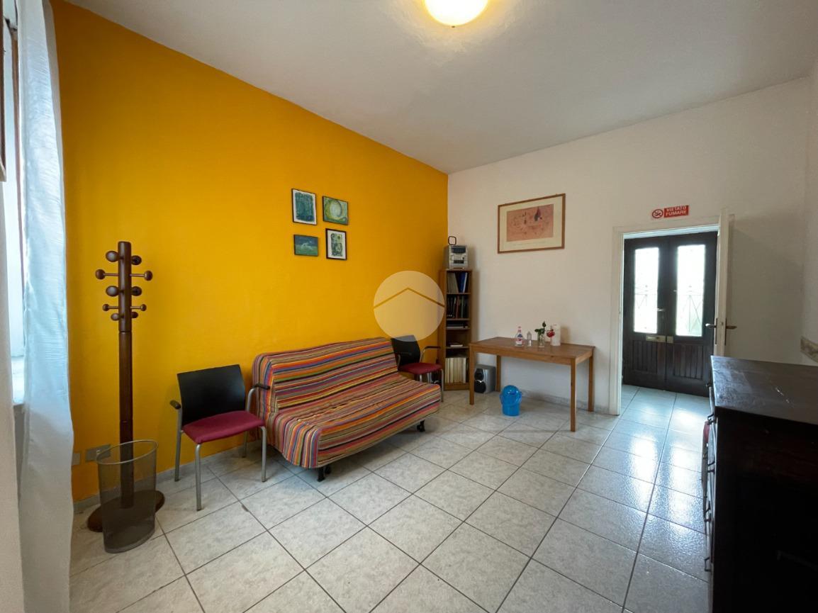 Ufficio in vendita a Magenta