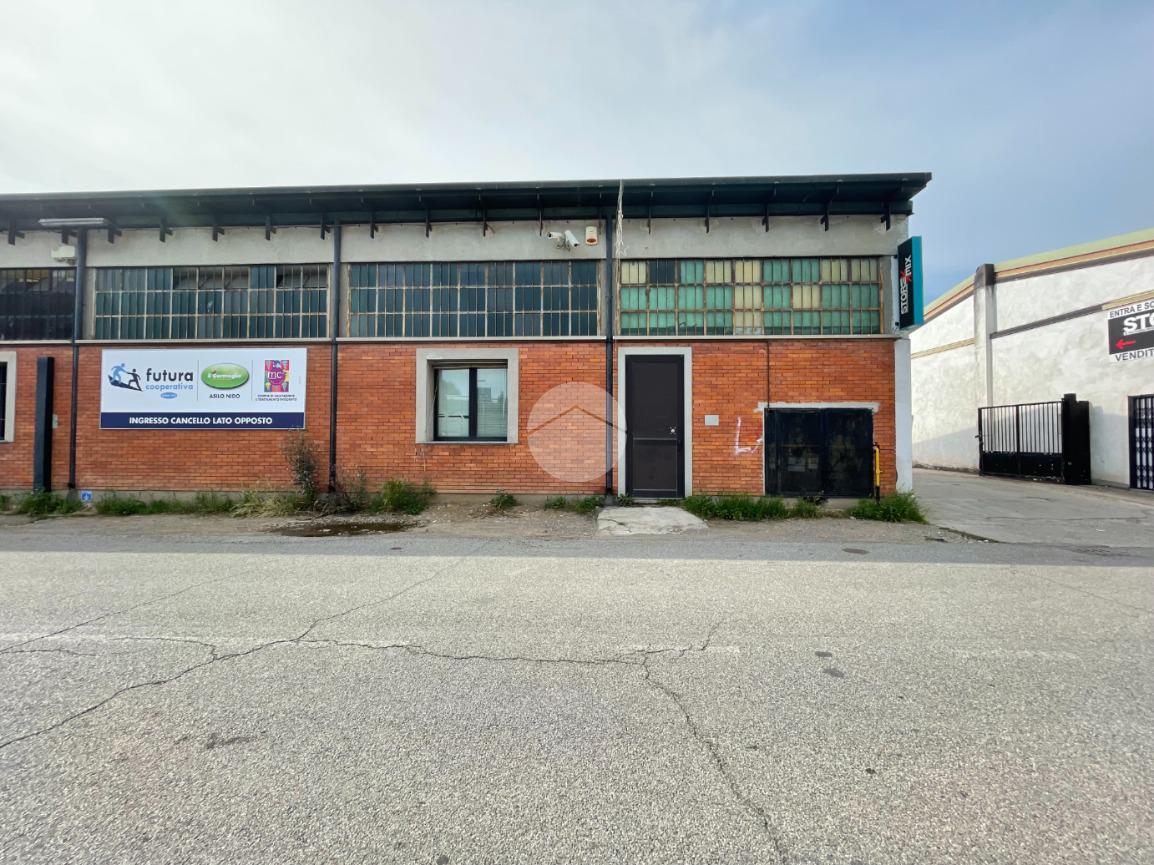 Capannone in vendita a Bareggio