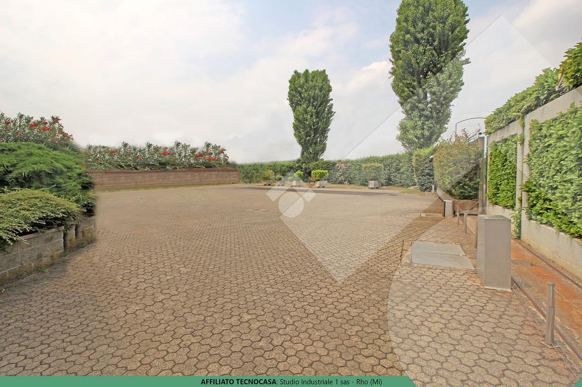Capannone in vendita a Pogliano Milanese
