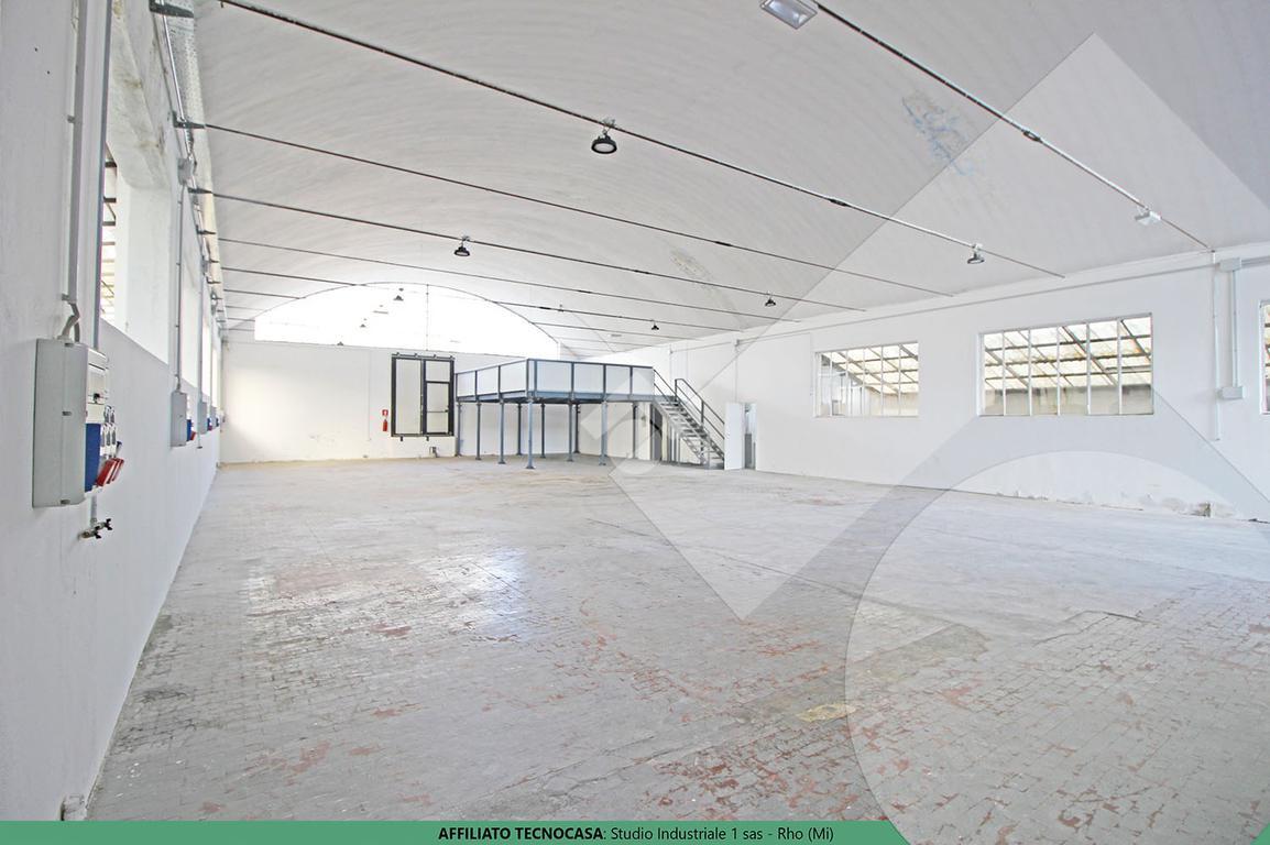 Capannone in vendita a Rho