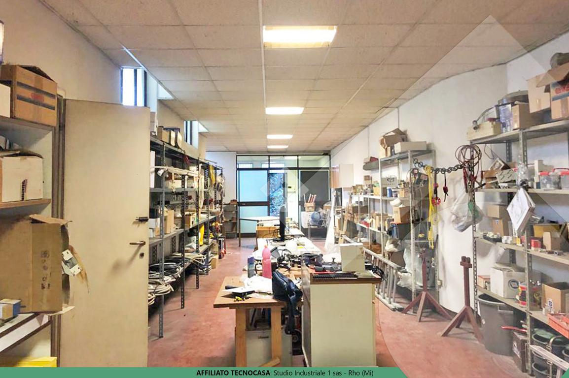 Capannone in vendita a Rho