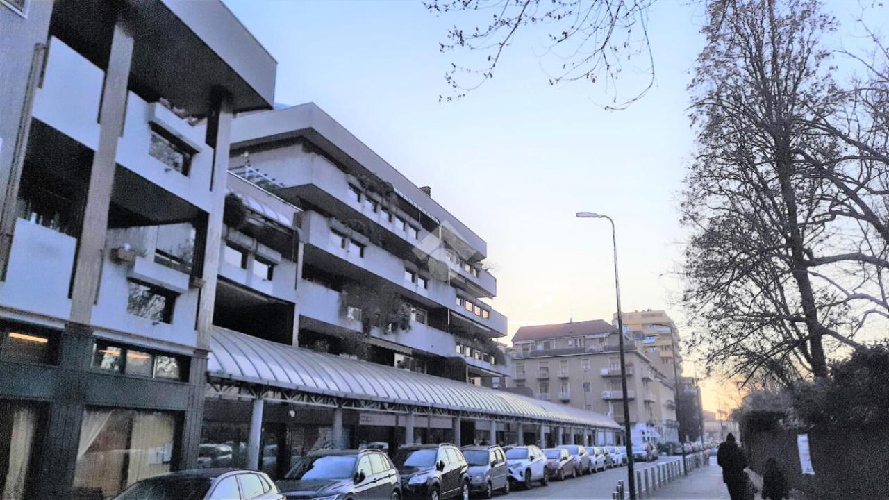 Negozio in vendita a Milano