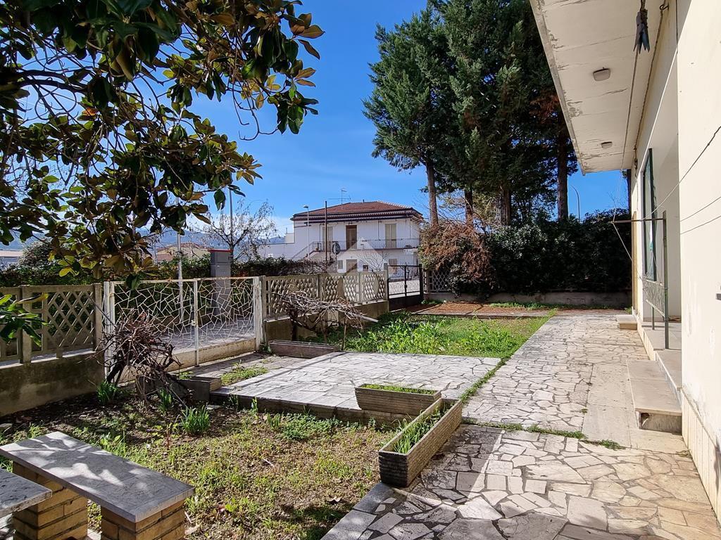 Casa indipendente in vendita a Castellalto