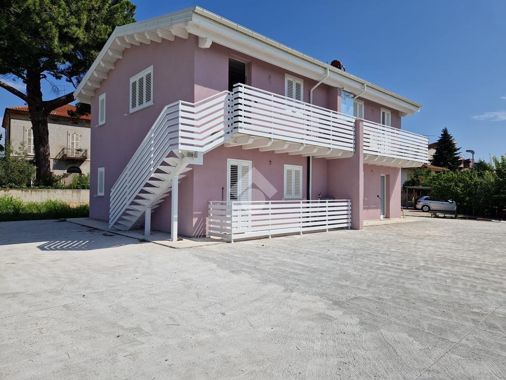 Casa indipendente in vendita a Morro D'Oro