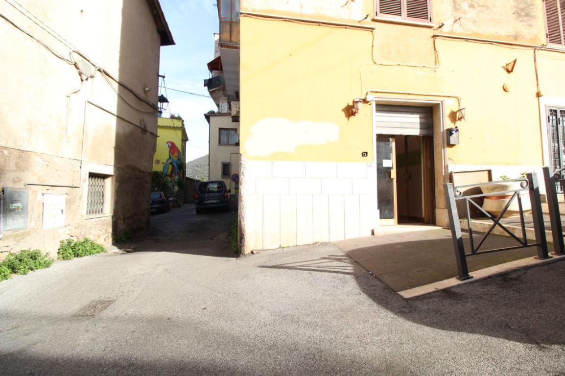 Box in affitto a Palombara Sabina