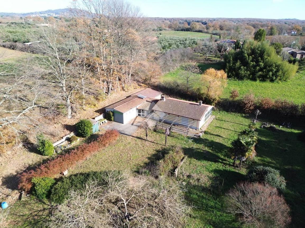 Villa in vendita a Canale Monterano