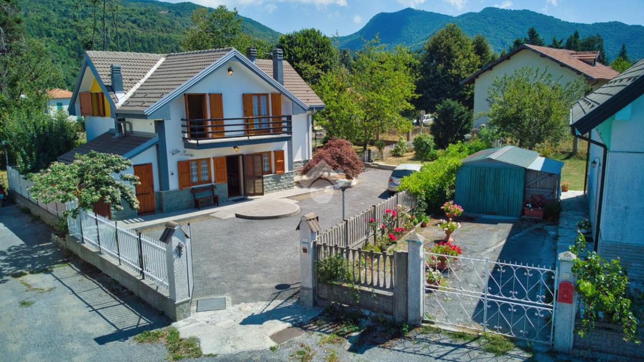 Villa in vendita a Bardineto