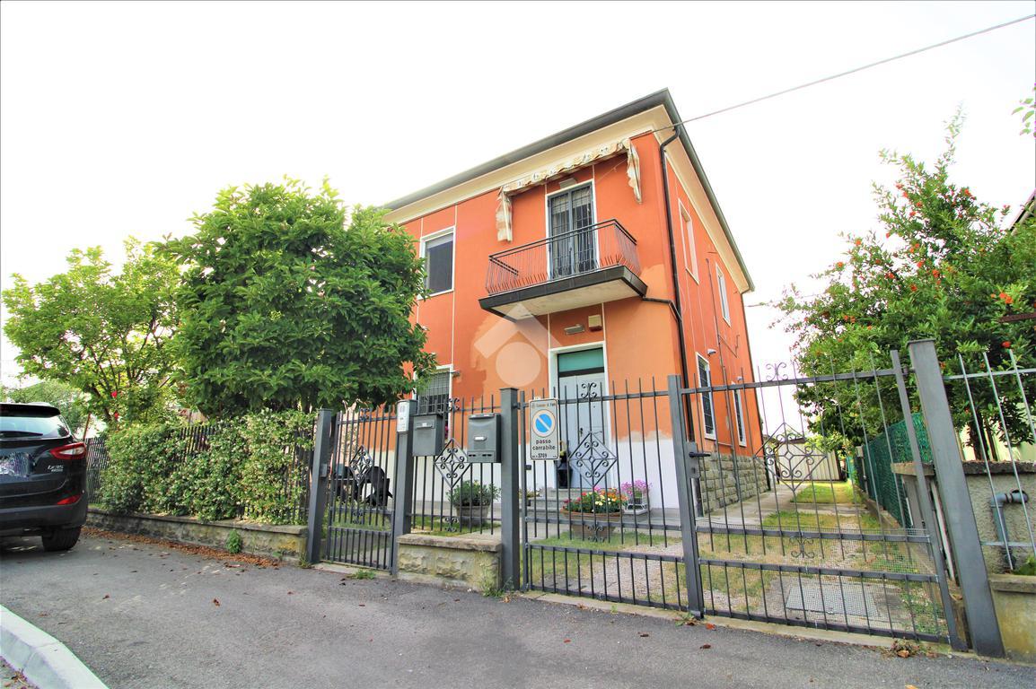 Casa indipendente in vendita a Forli'