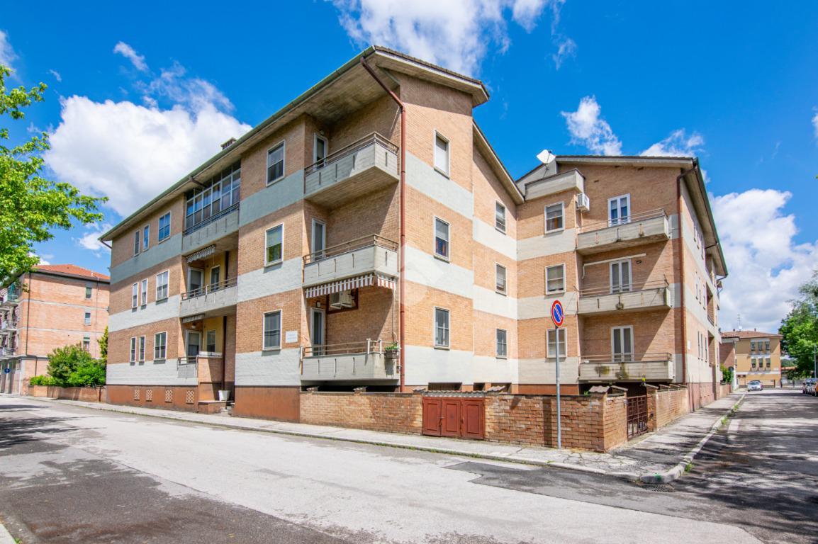 Quadrilocale in Piazzale Camicie Rosse 55, Ferrara