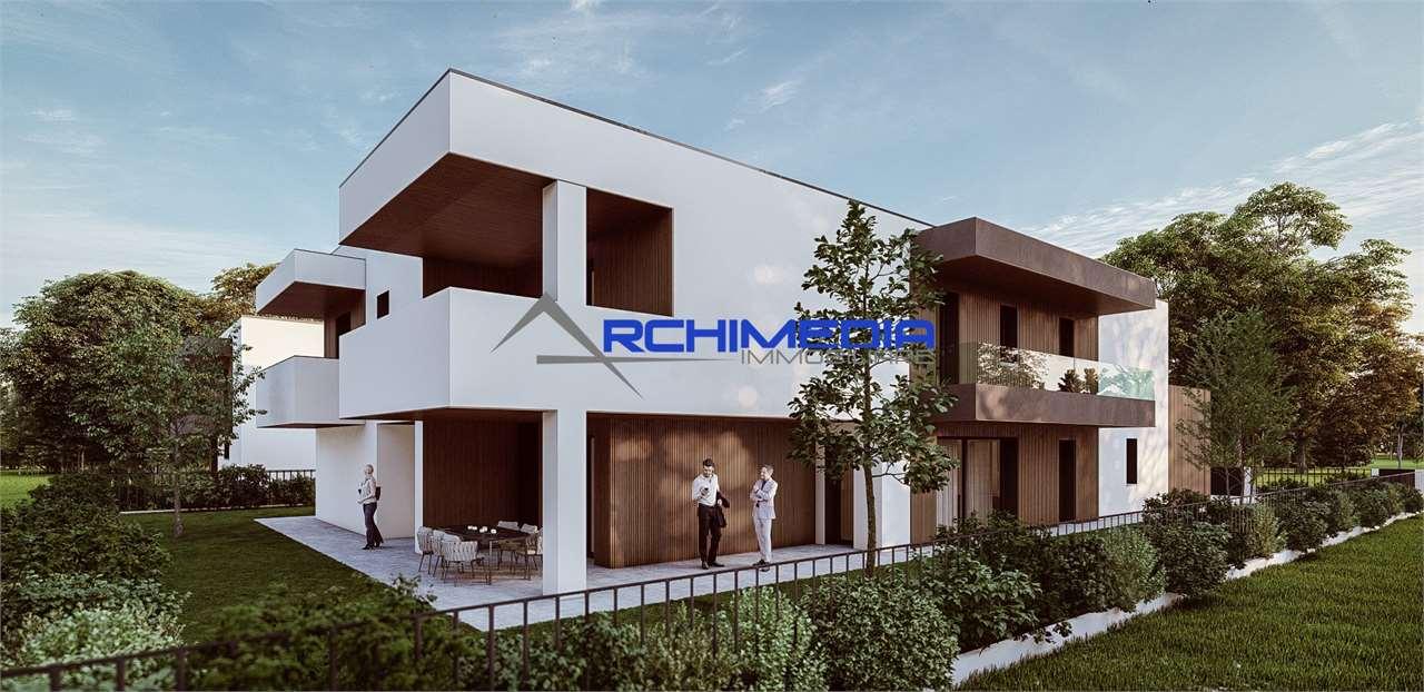 Villa trifamiliare in vendita a Abano Terme