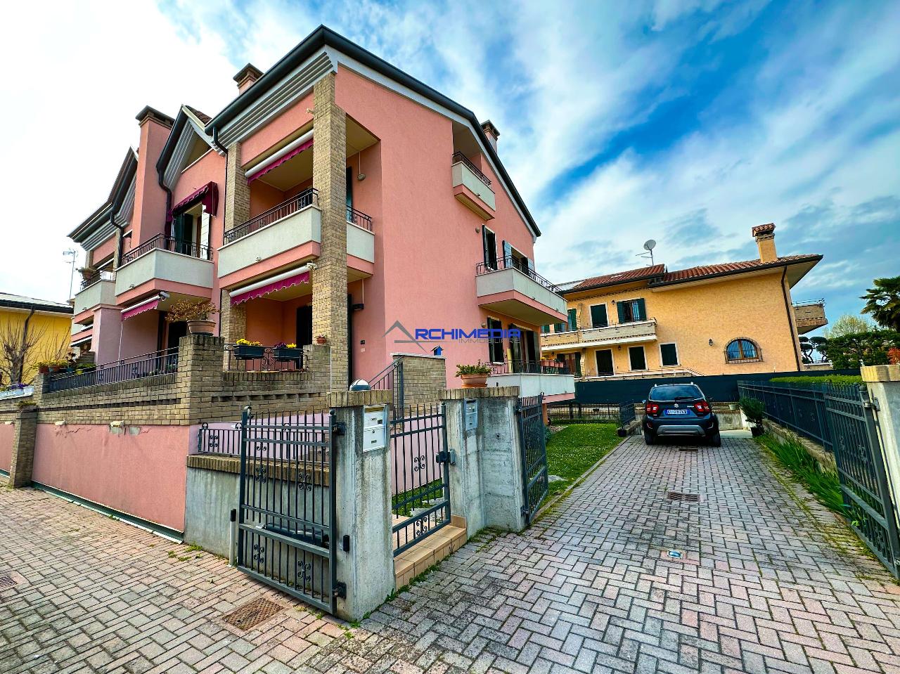 Villa bifamiliare in vendita a Teolo