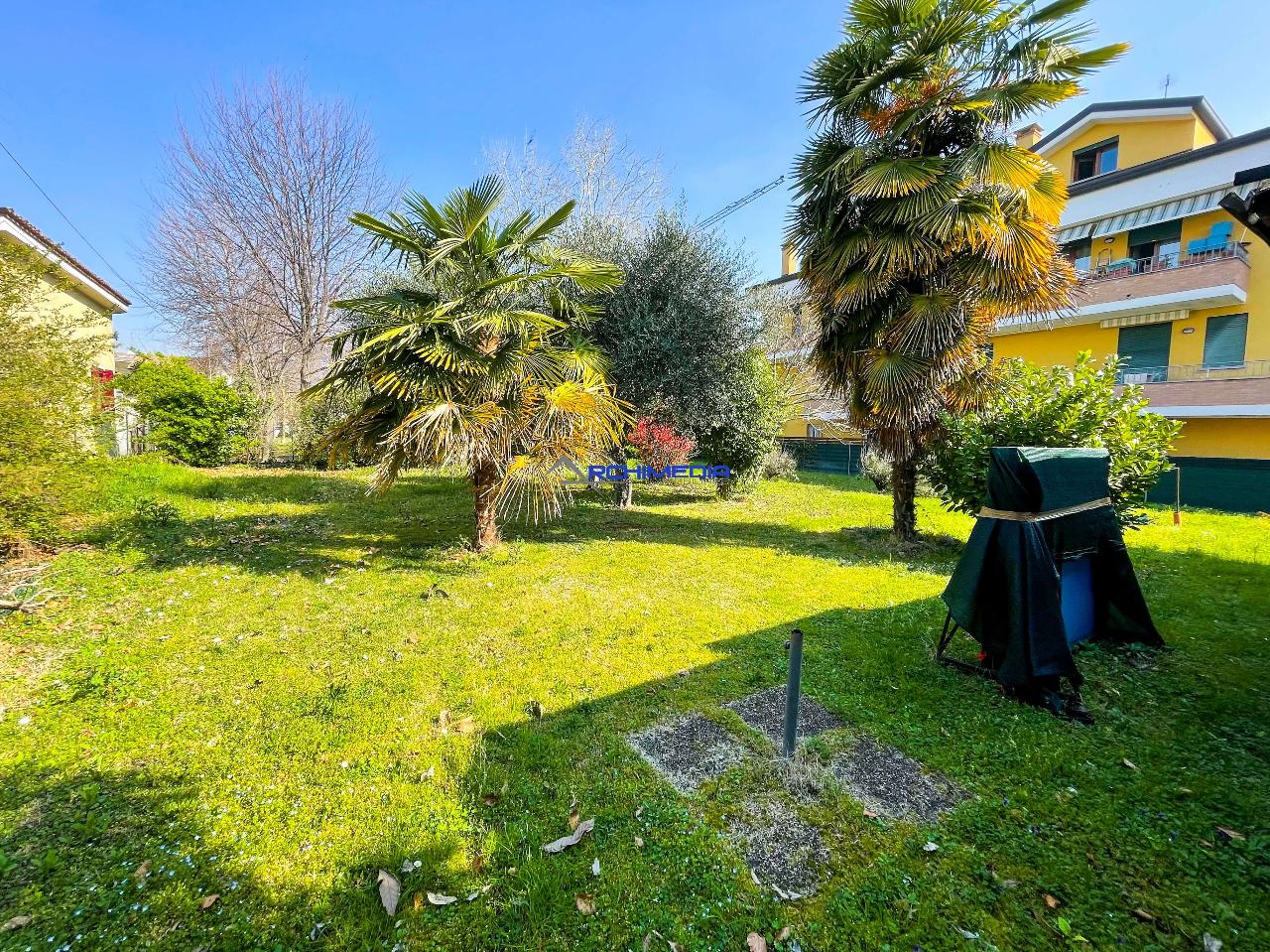 Villa bifamiliare in vendita a Albignasego