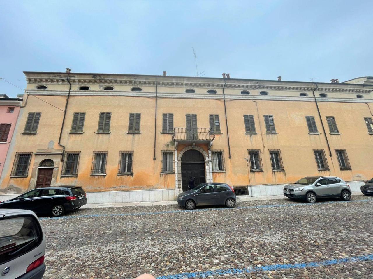 Casa indipendente in vendita a Mantova