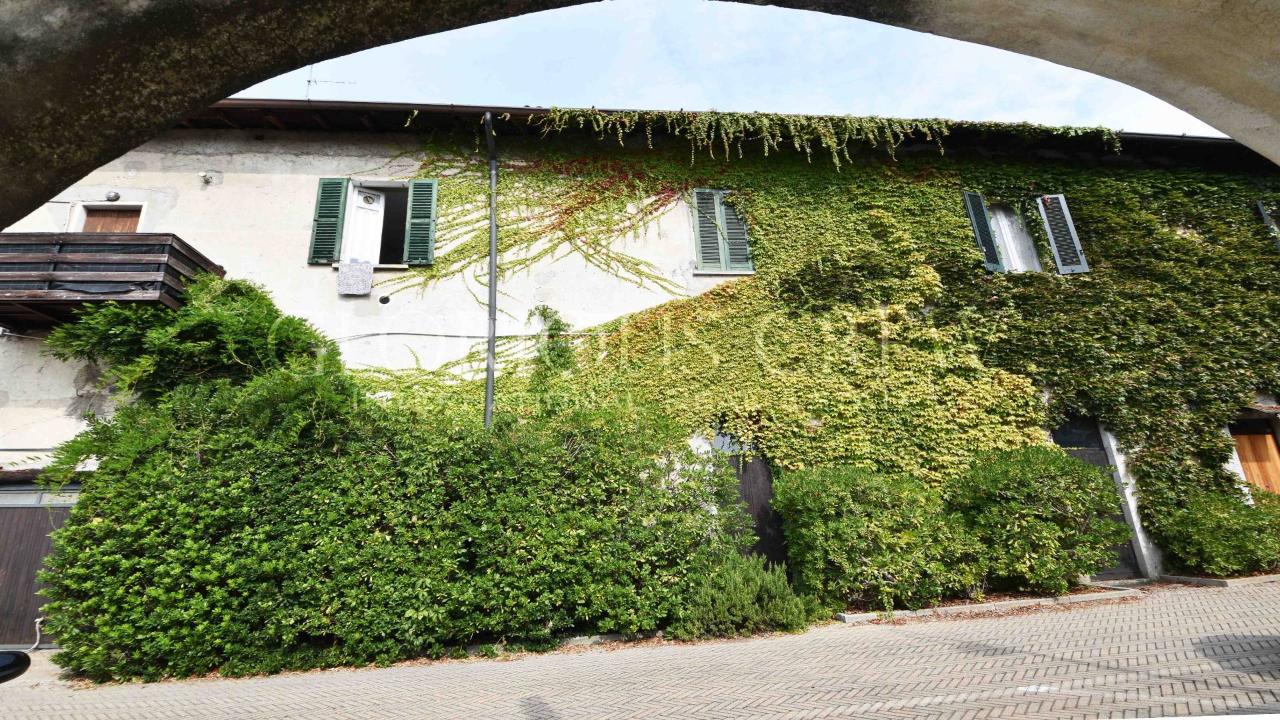 Palazzo in vendita a Anzano Del Parco