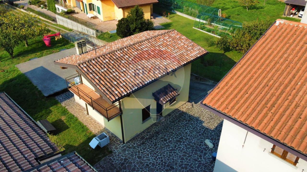 Casa indipendente in vendita a Esine