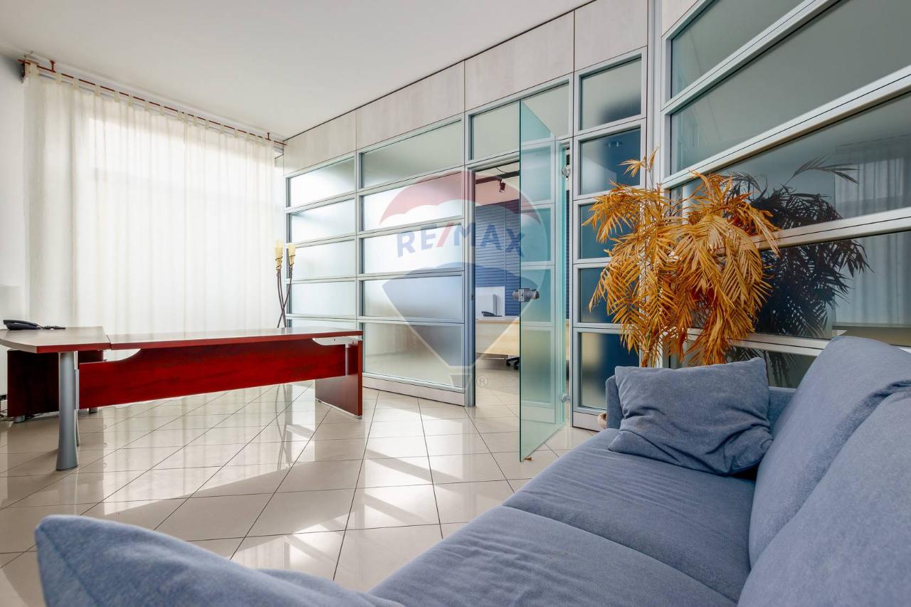 Negozio in vendita a Mozzo