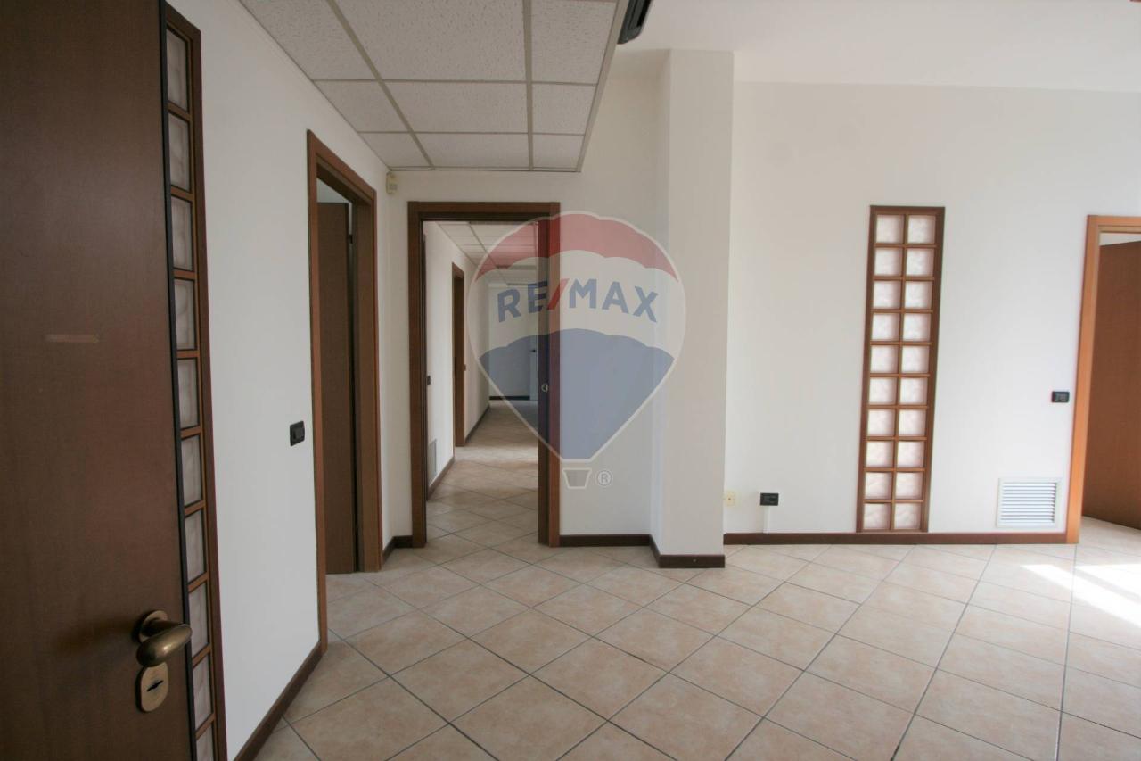 Ufficio in vendita a Brugherio