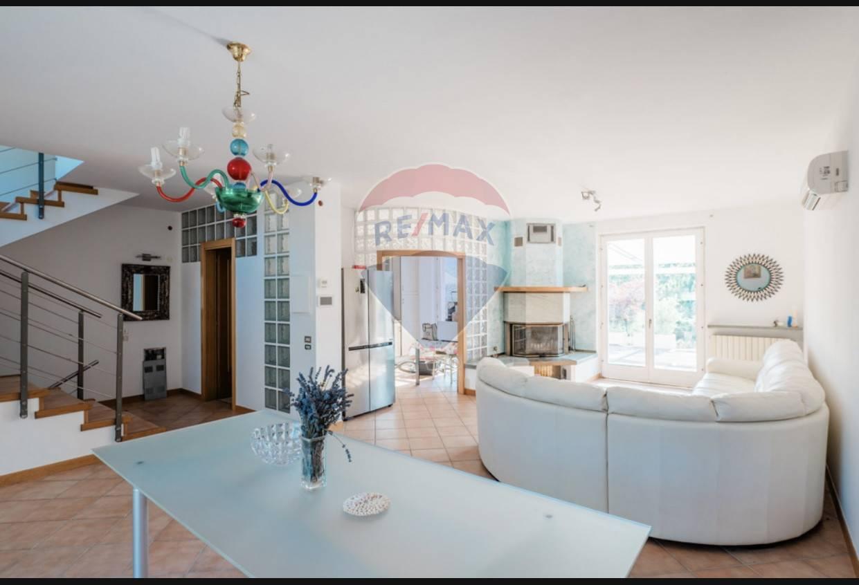 Villa in vendita a Trescore Balneario