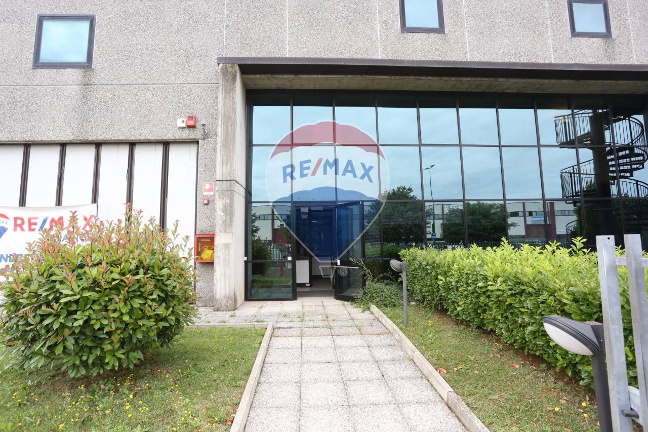 Capannone in affitto a Grassobbio