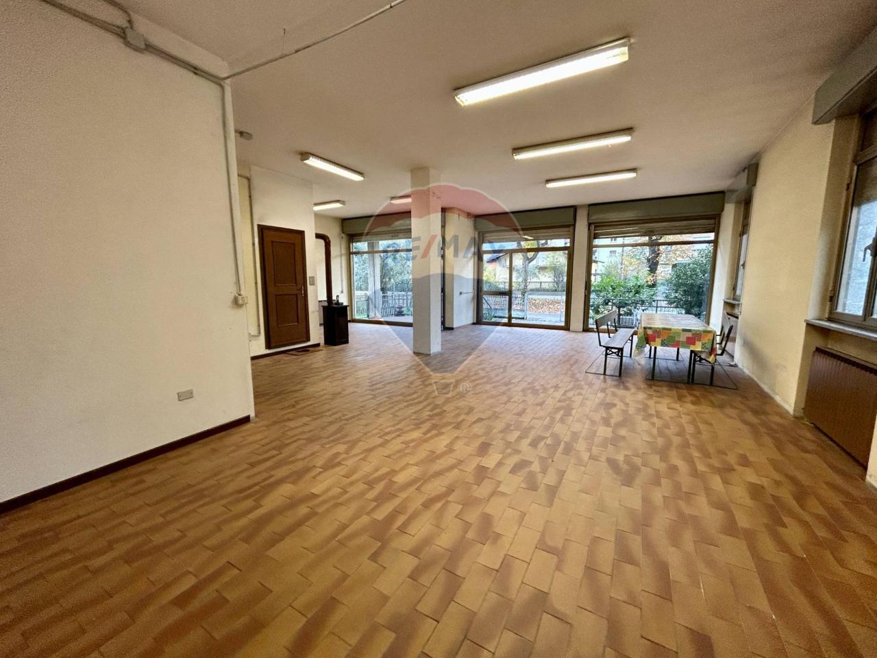 Negozio in affitto a Darfo Boario Terme