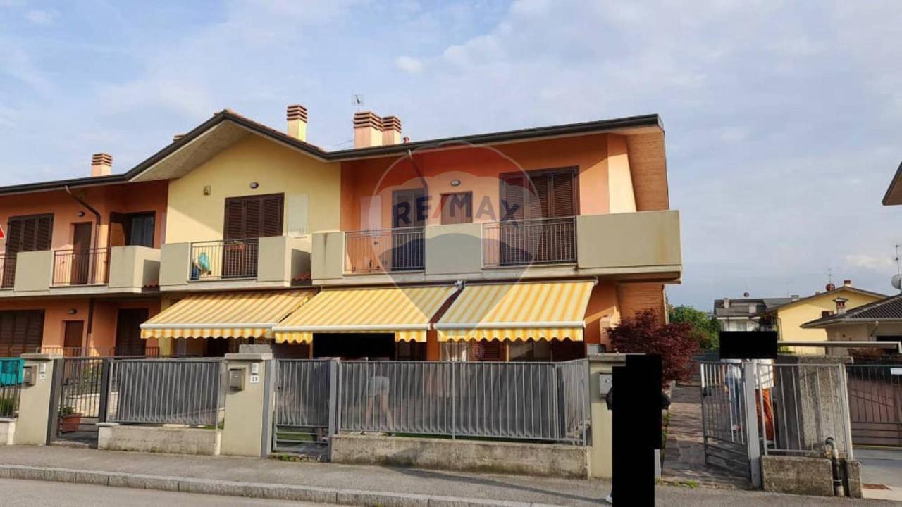 Appartamento in vendita a Lurano