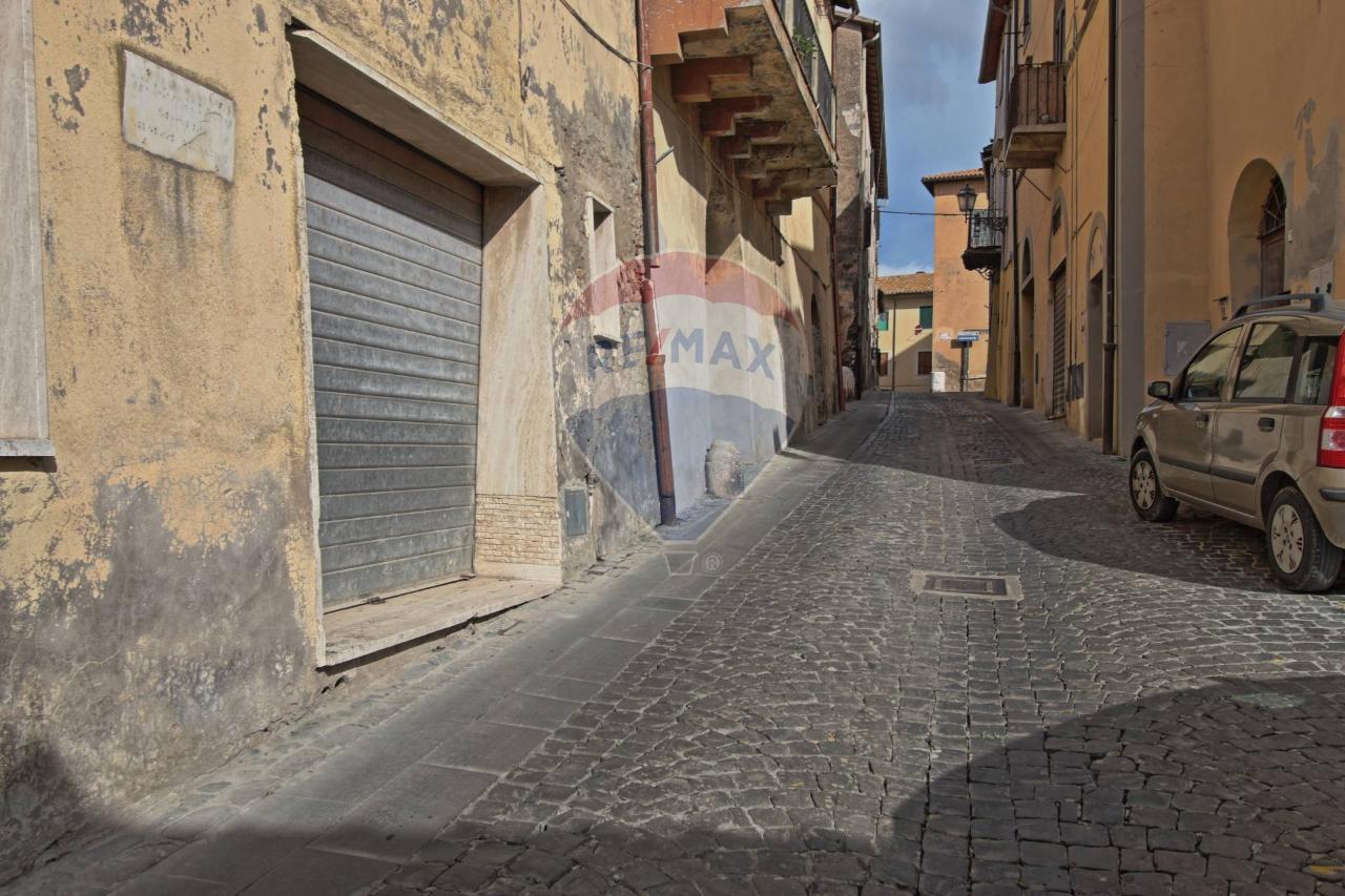 Magazzino in vendita a Montalto Di Castro