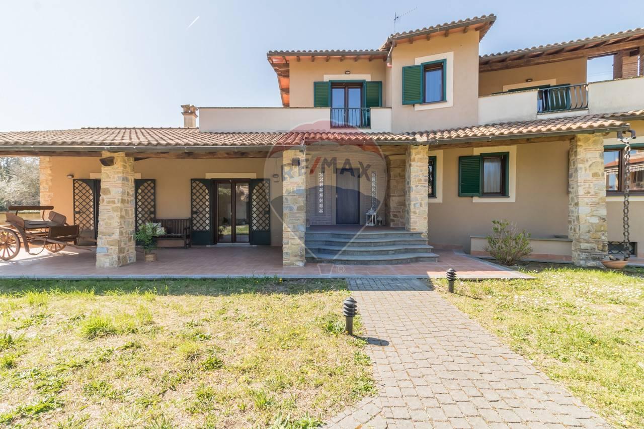 Villa in vendita a Farnese