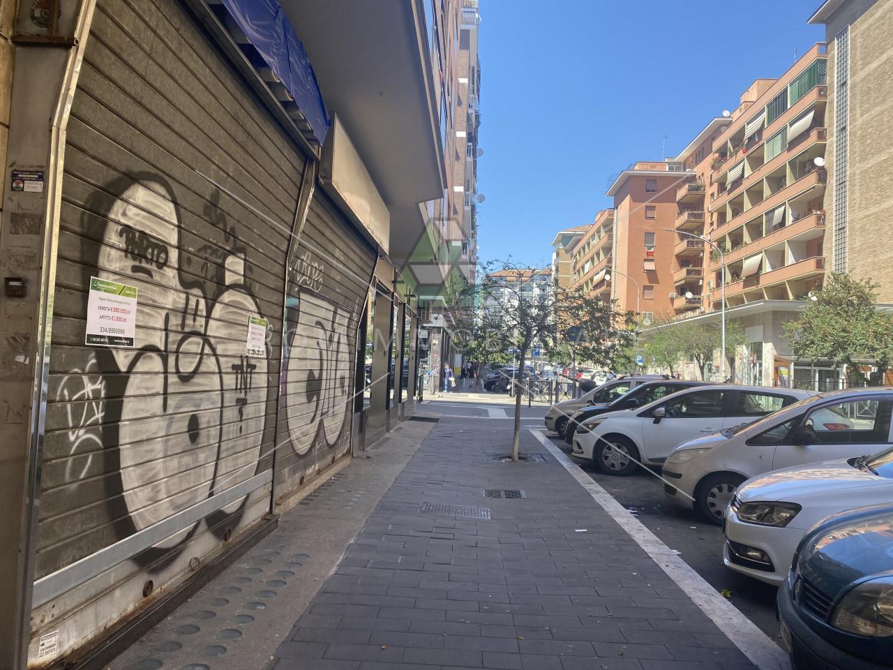 Negozio in vendita a Roma