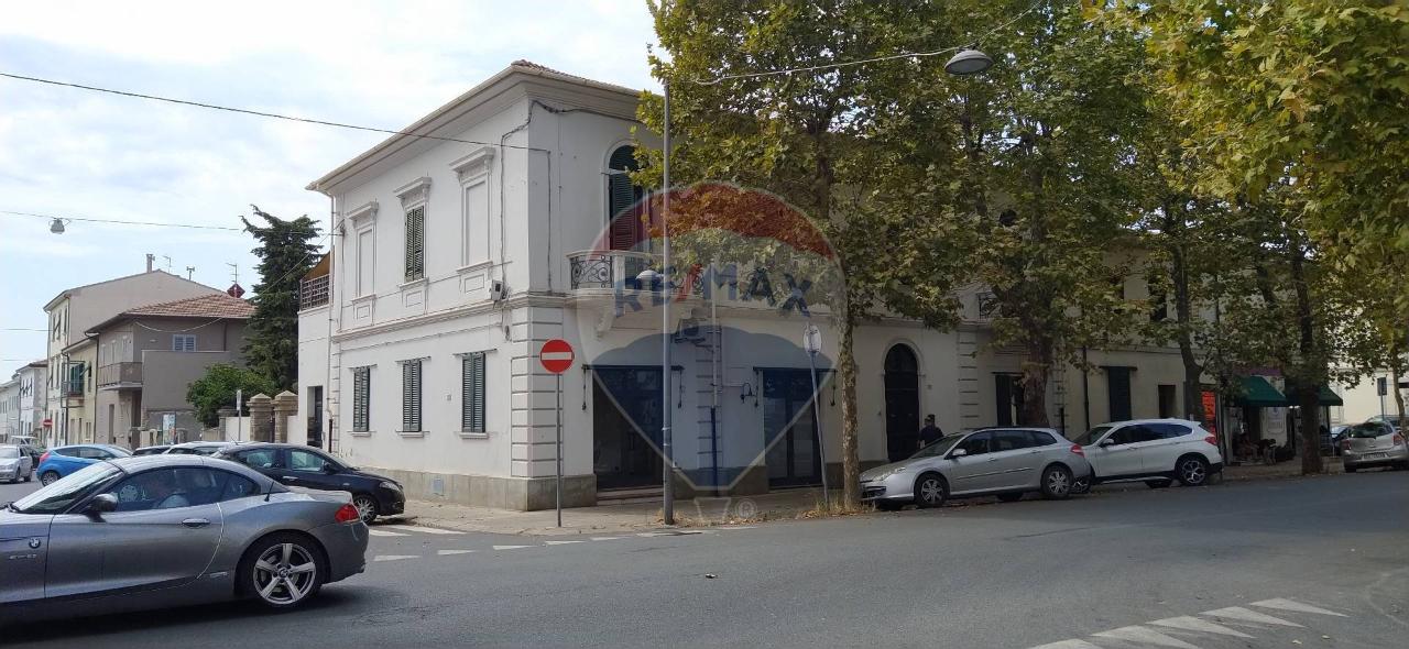 Negozio in affitto a Cecina